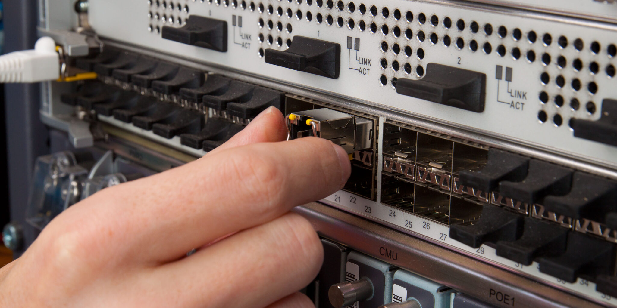 What is IP Over DWDM and What are its Challenges? - Fiberguide